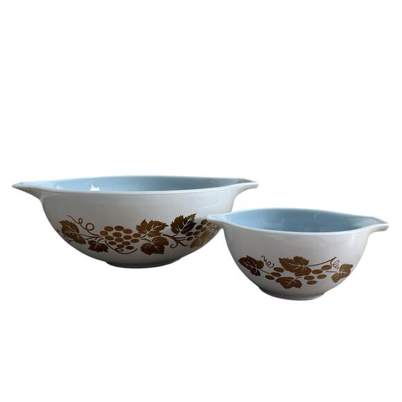 Pyrex | Dining | Vintage Pyrex Cinderella Golden Grapes Chip And Dip ...